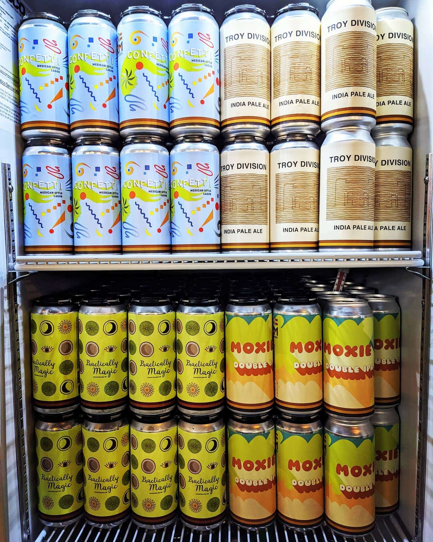 That's four, yes, count 'em, four cans. ⁣ - Rare Form Brewing